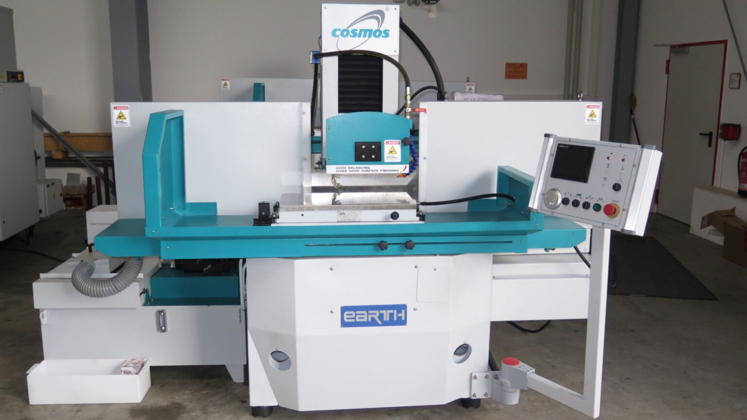 Cosmos EARTH E 7040 NC